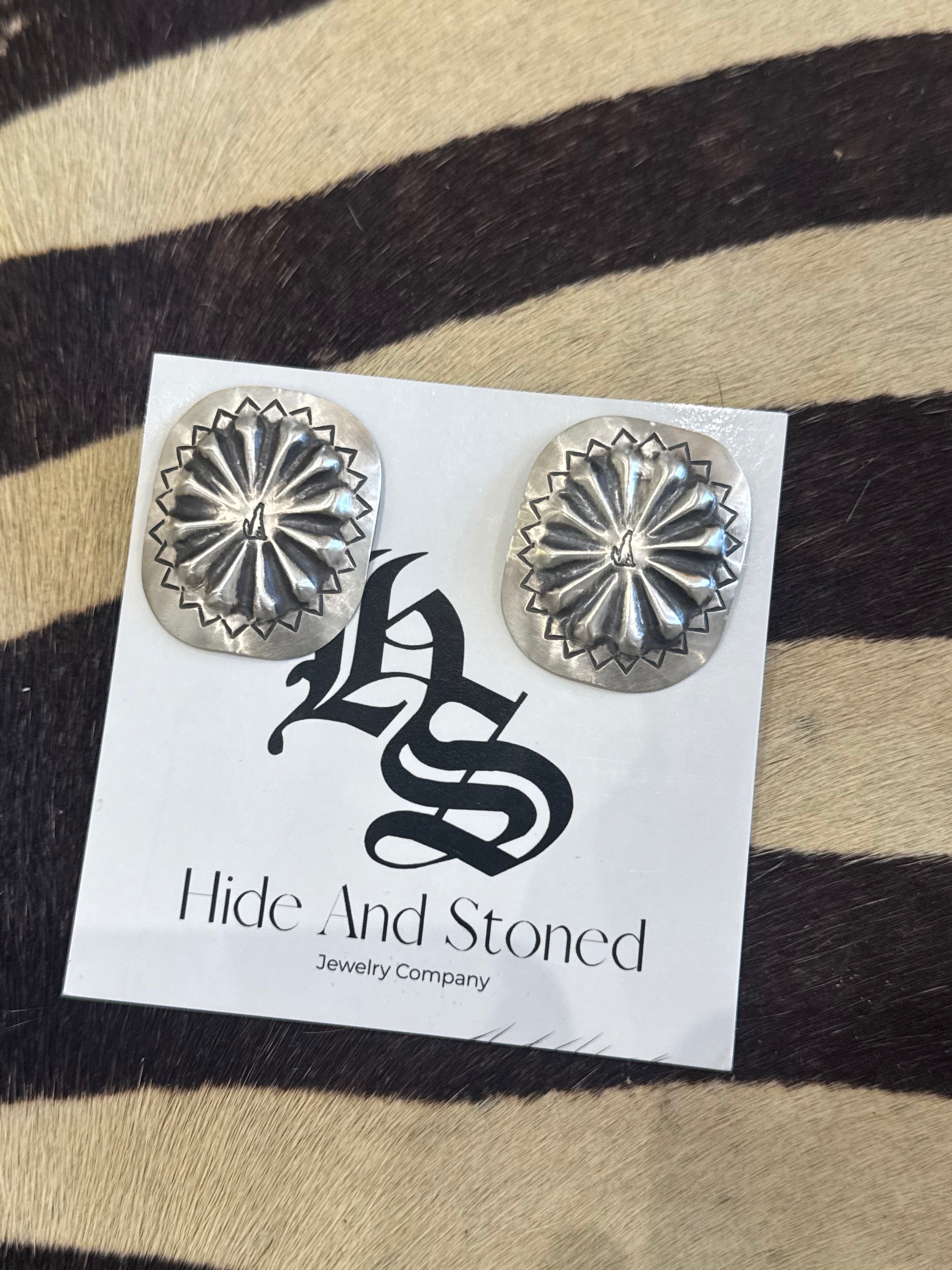 SS Big Ole Concho Studs – Wild Spade